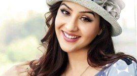 Shriya Saran Net Worth, Biography, Age, Height, Boyfriend - World Blaze